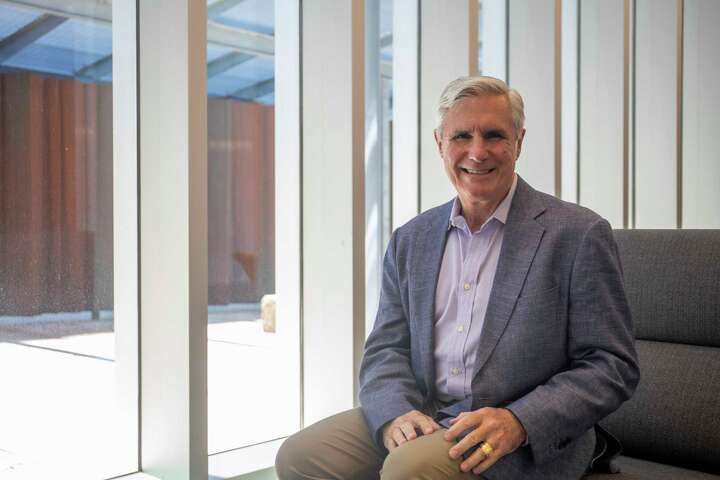 Tim Leach joins Halliburton board of directors