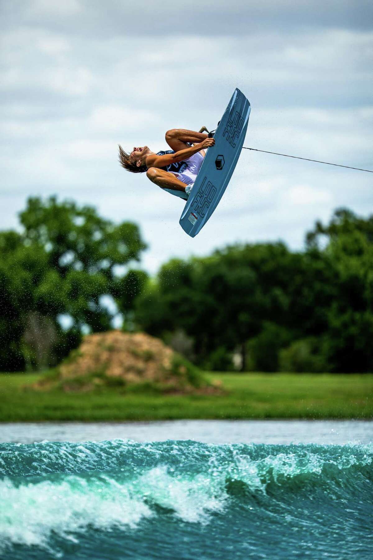 Brown tops elite competition at Pro Wake Tour opener in Katy