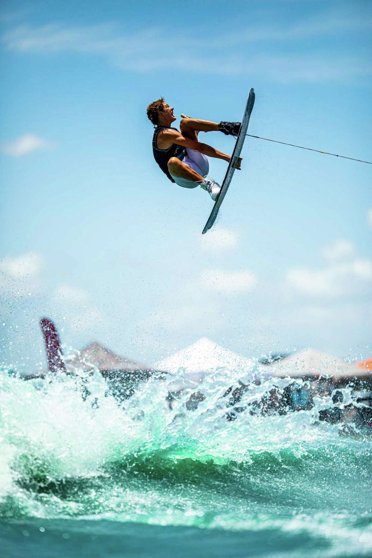 Brown tops elite competition at Pro Wake Tour opener in Katy