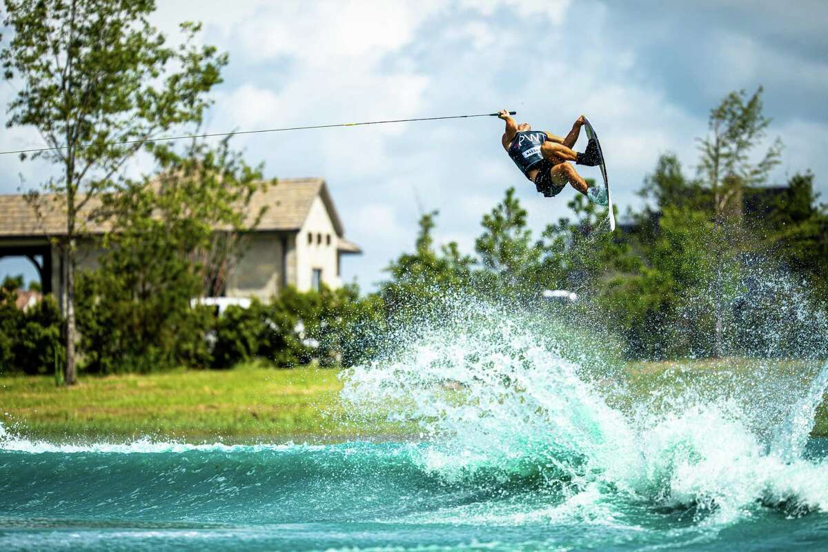 Brown tops elite competition at Pro Wake Tour opener in Katy