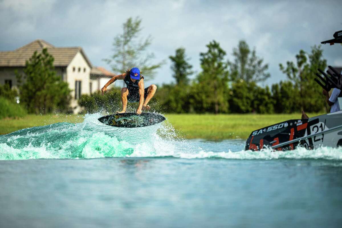Brown tops elite competition at Pro Wake Tour opener in Katy
