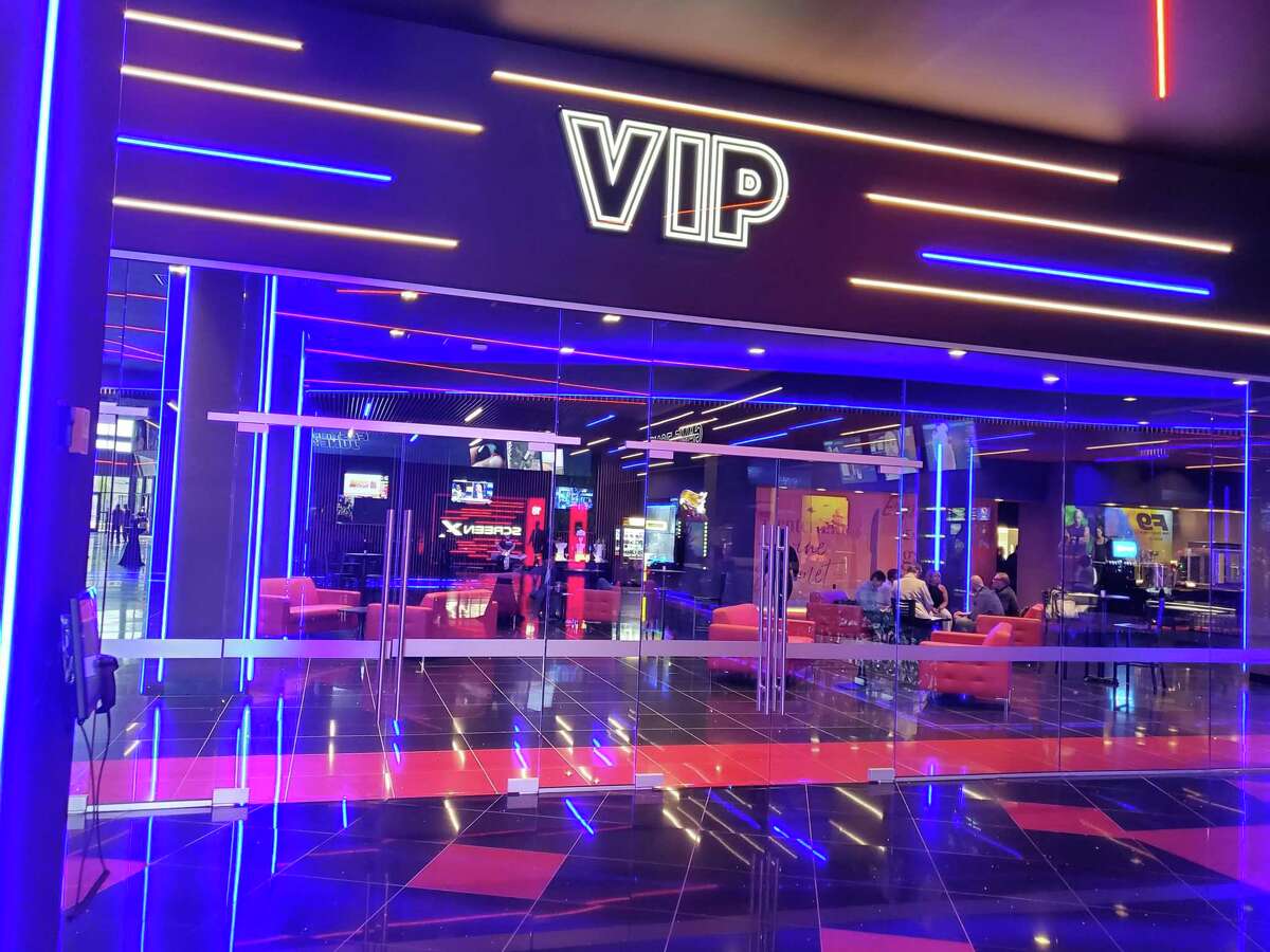 Why can't Houston get a new movie theater inside the Loop? The 'burbs ...