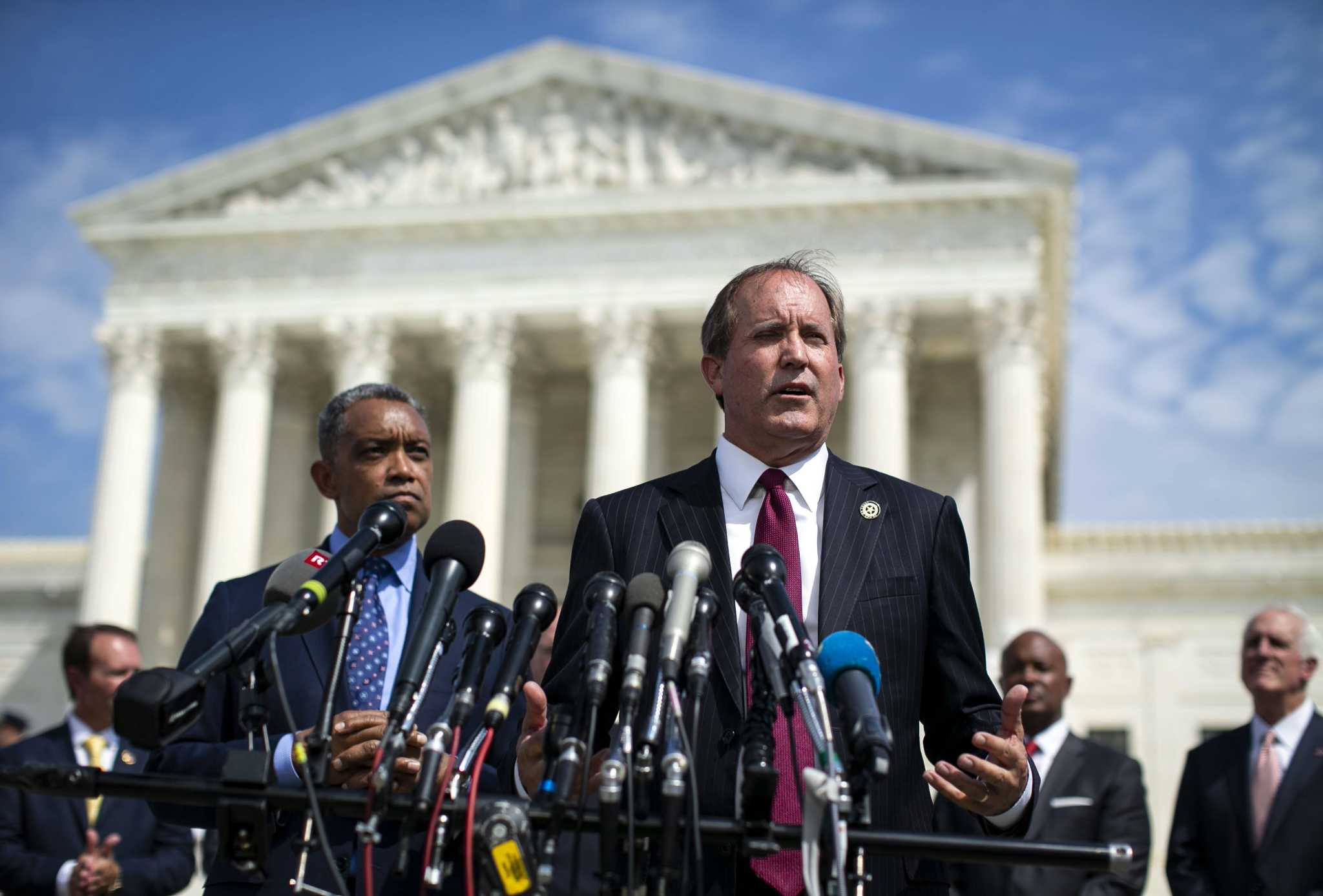 Supreme Court upholds Affordable Care Act, tossing Texas challenge