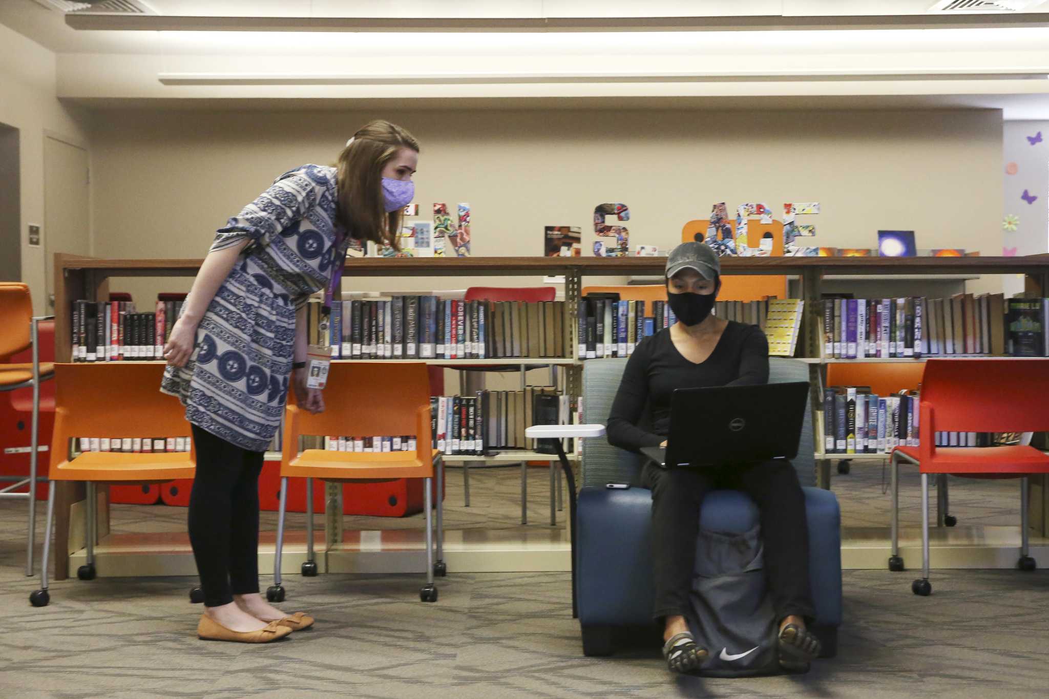 San Antonio opens cooling stations as heat wave moves into Texas