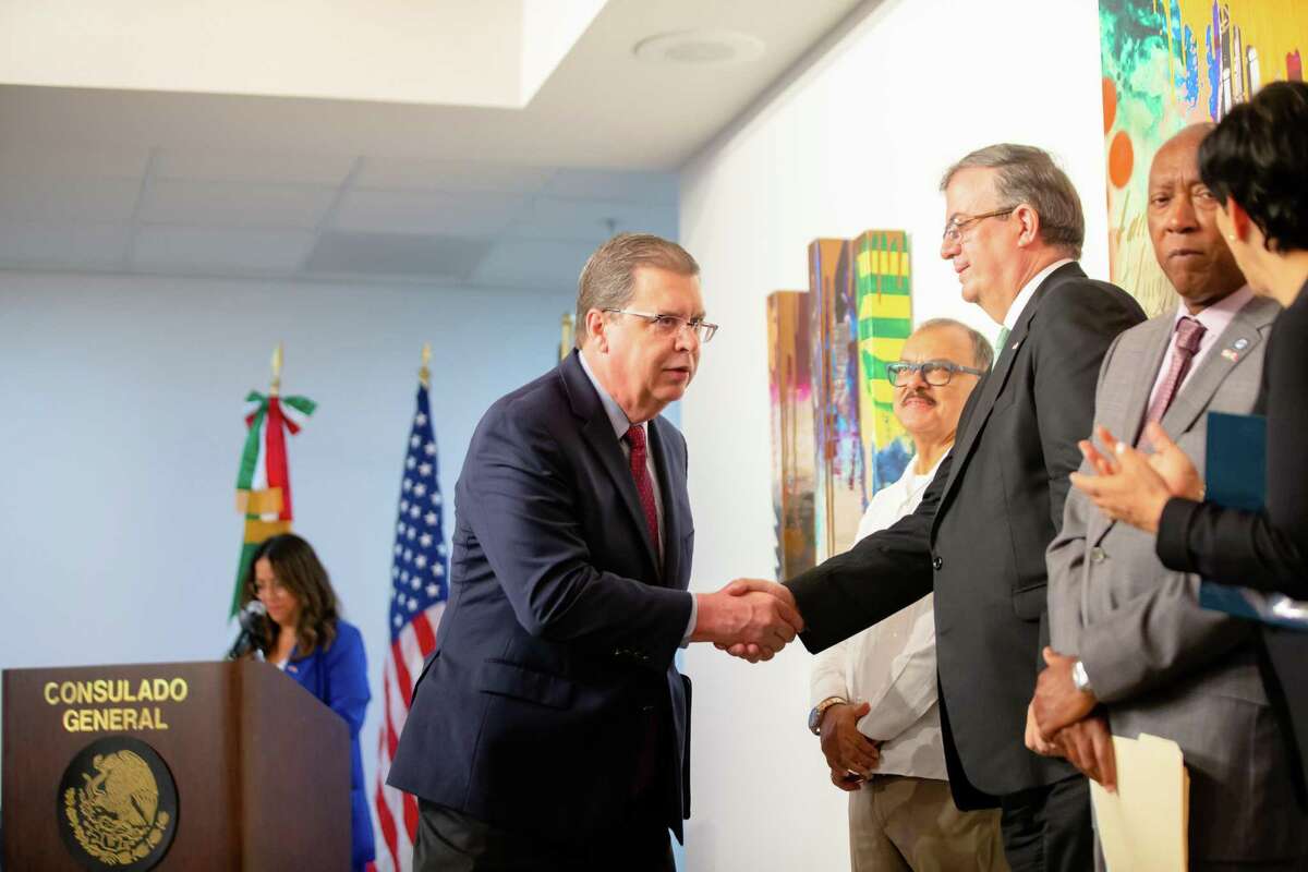 New Mexican consulate opens in Westchase area of Houston