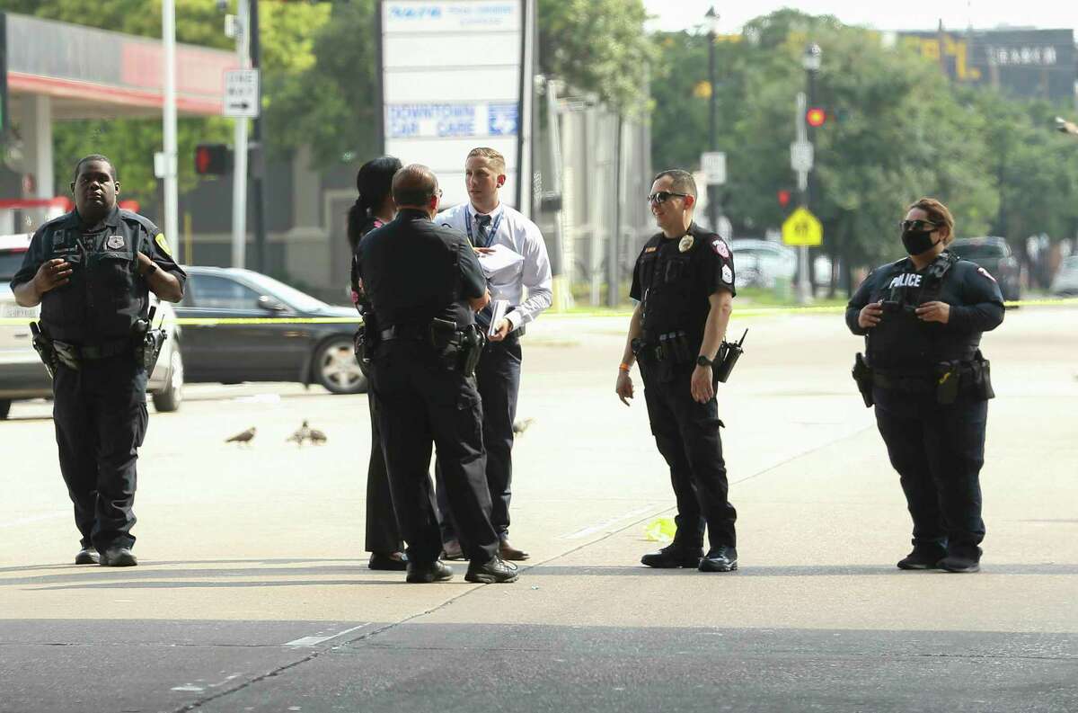 1 killed, 2 wounded in downtown Houston shooting