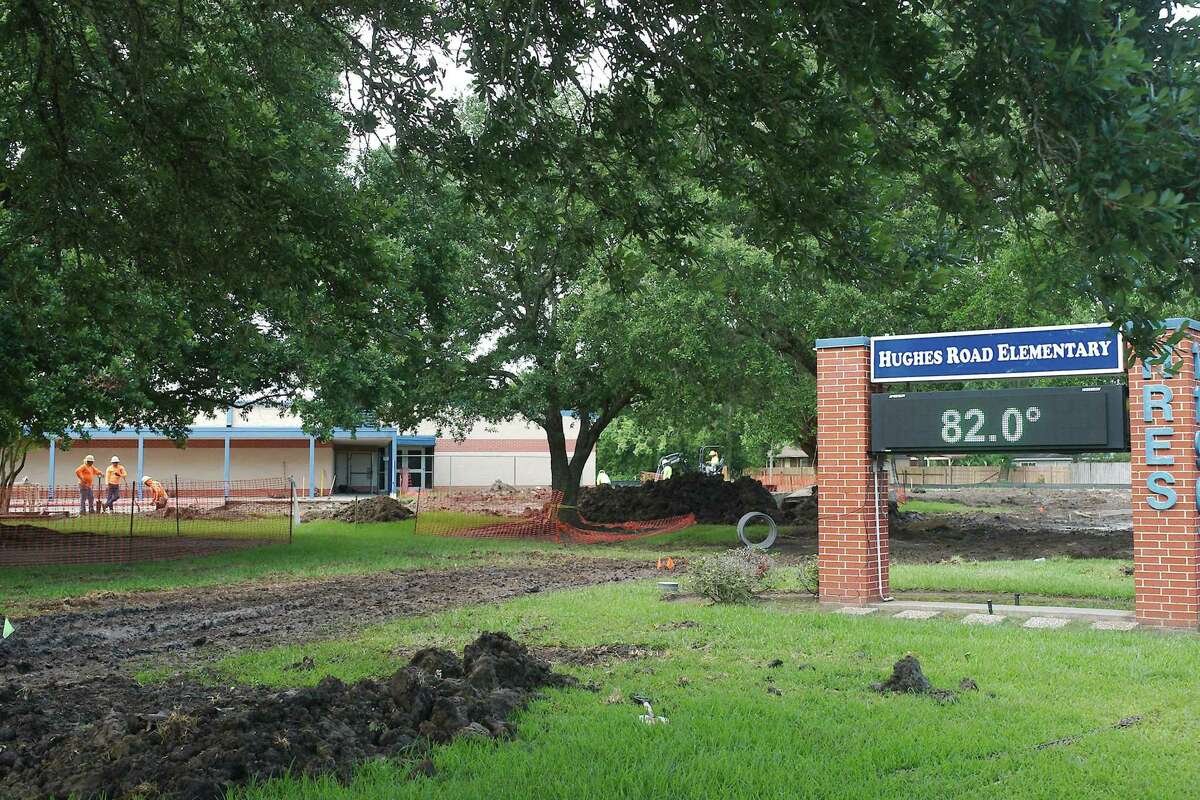 $2M Dickinson ISD project to fix flood-prone school parking lot