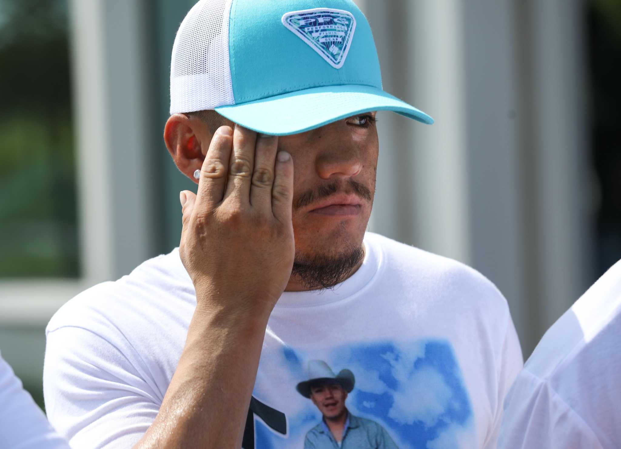 Family of man shot by Fort Bend deputy at quinceañera seeks body cam ...