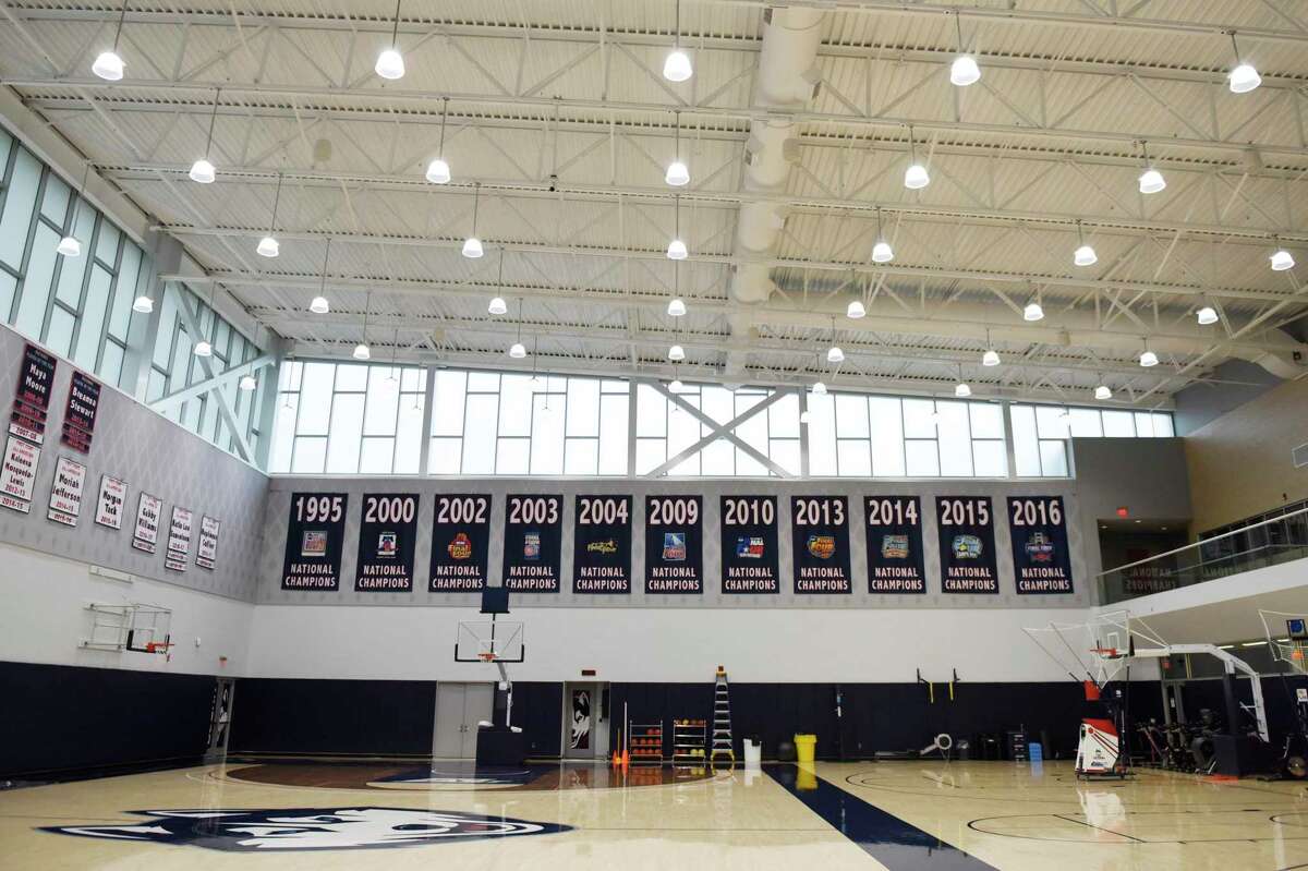 Uconn National Championship Banners at Freddie Johson blog
