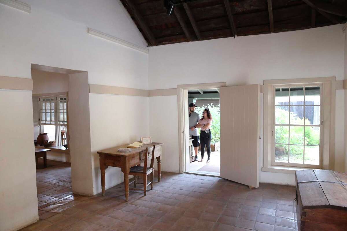 Home of pioneering Texan José Antonio Navarro reopens to public, school ...