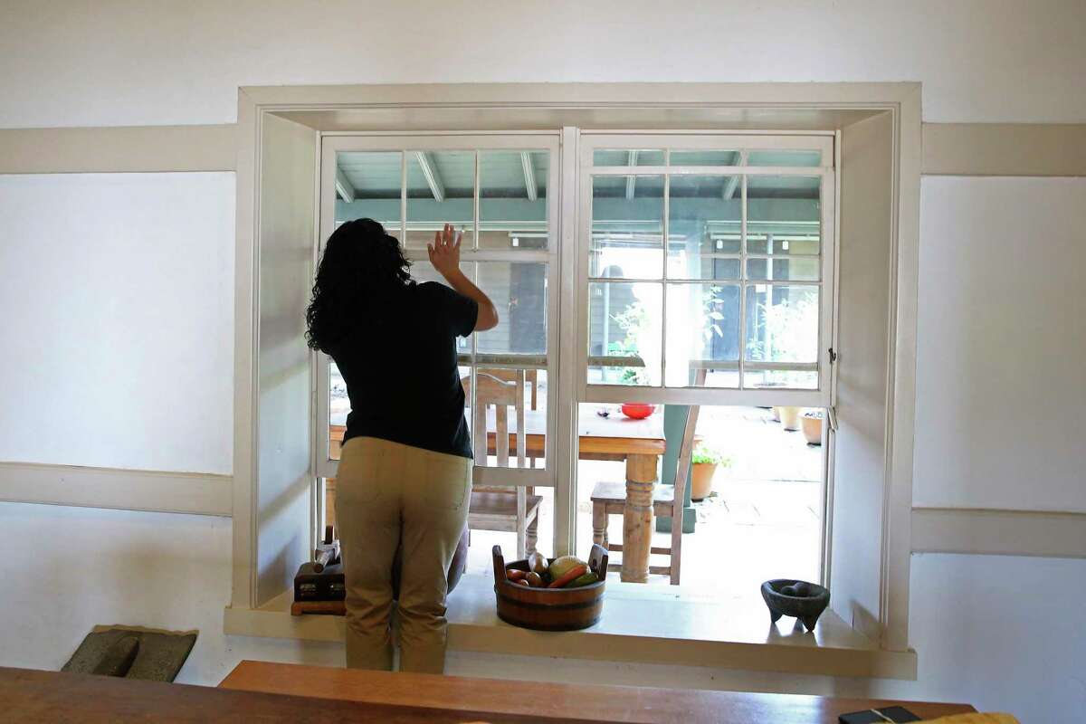 Home of pioneering Texan José Antonio Navarro reopens to public, school ...