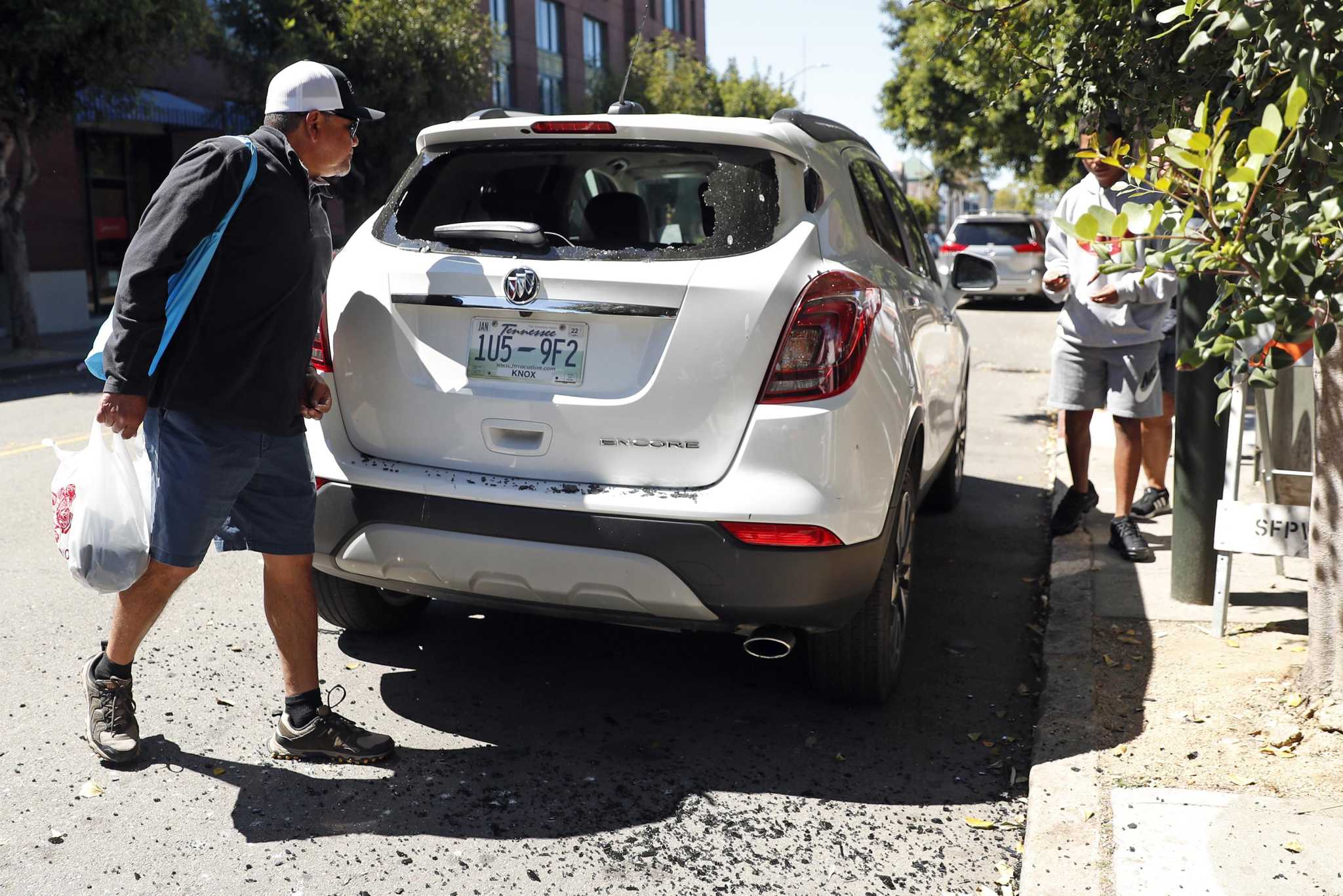 Bay Briefing: The tourists are back in S.F. So are the car break-ins