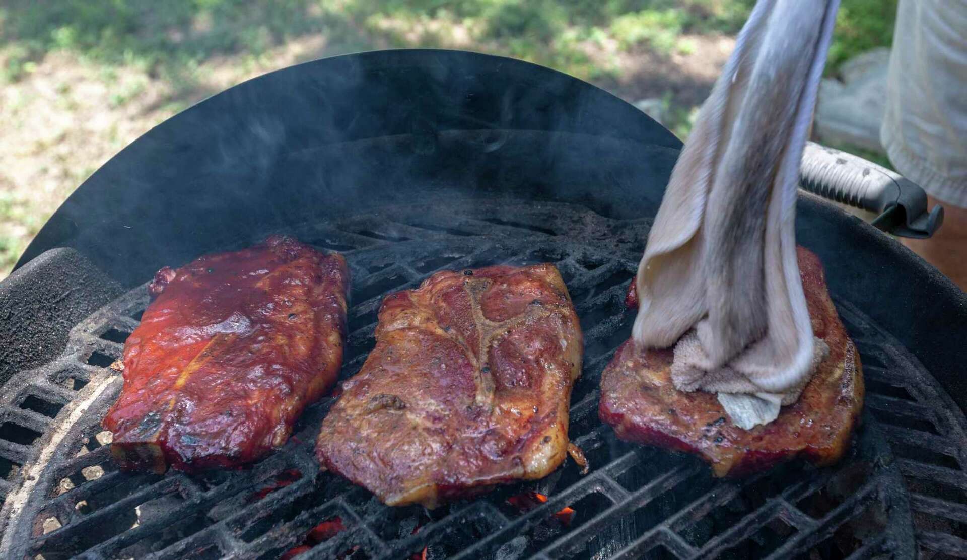 Why mop sauce is great for grilled and smoked meat: It adds moisture ...