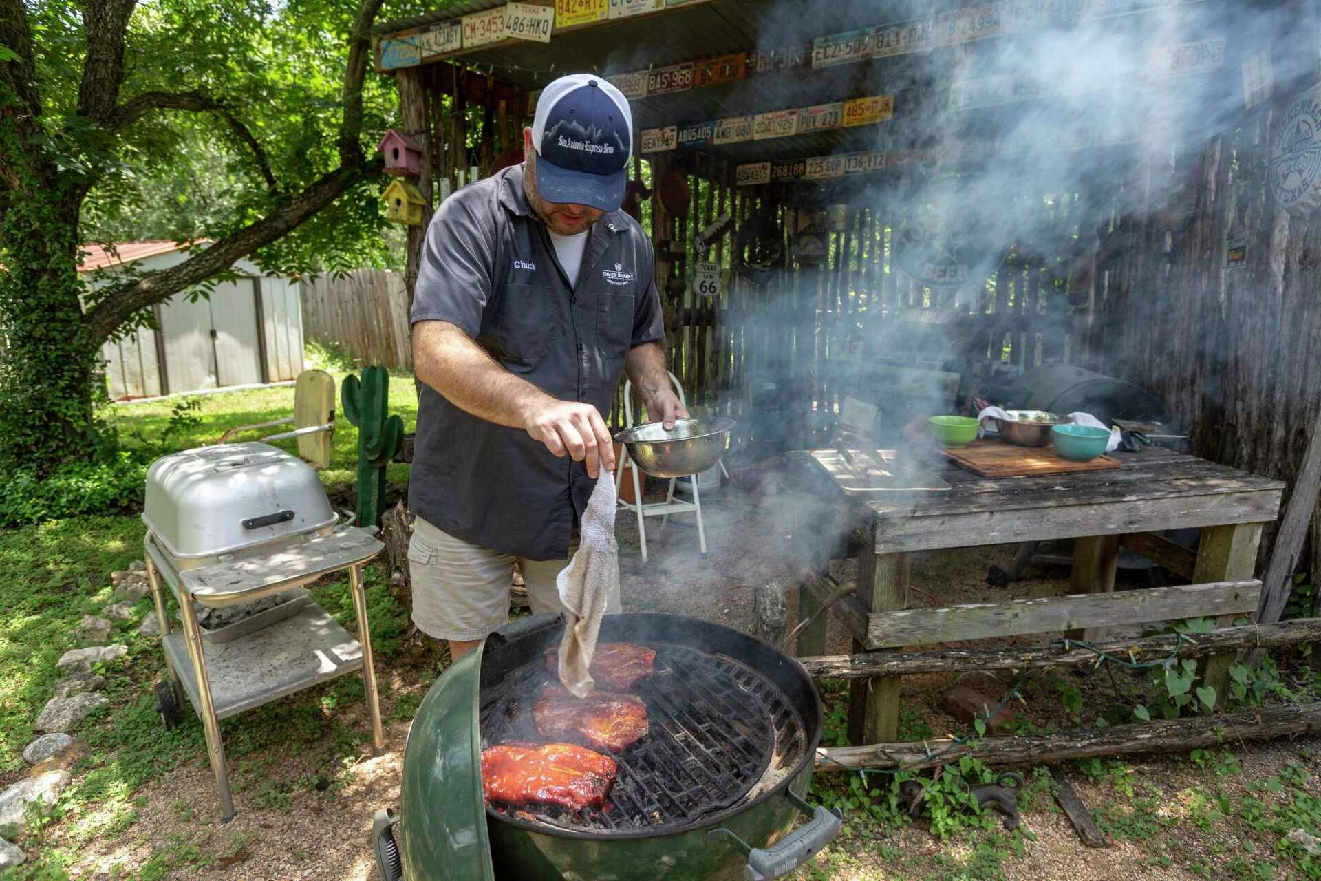 Why mop sauce is great for grilled and smoked meat: It adds moisture ...