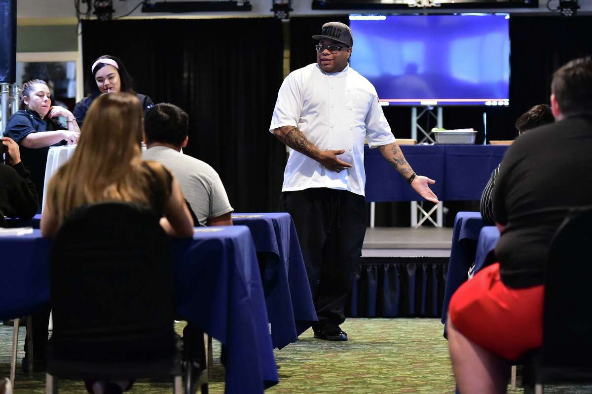 San Antonio chef helps troubled youth avoid pitfalls with Recipe for ...