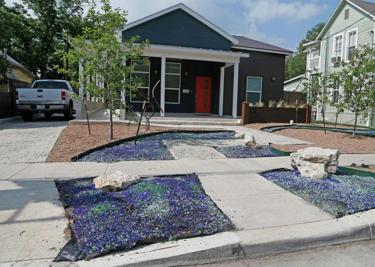 Couple builds age in place dream home in San Antonio’s Dignowity Hill ...