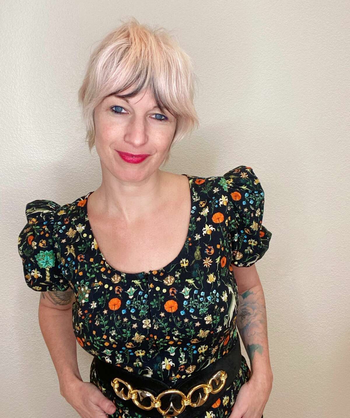 Hundreds of people have taken this virtual haircutting class. I tried it.