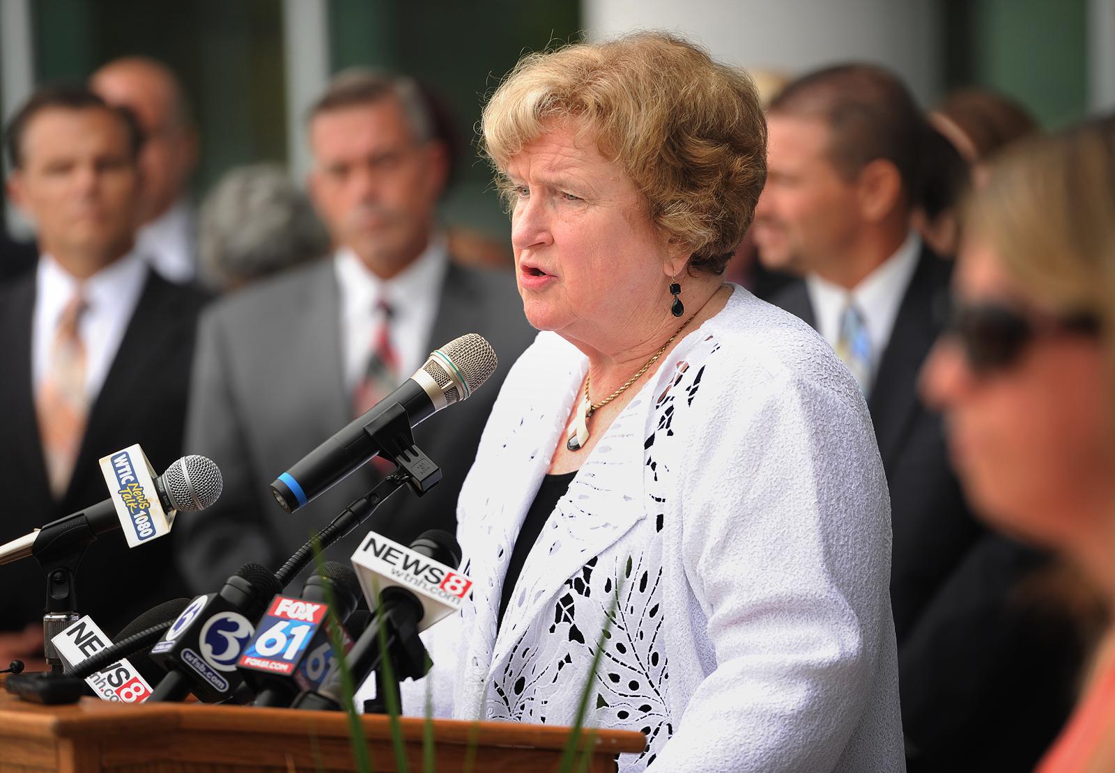 Former school superintendents question shutdown of Bridgeport volunteer ...