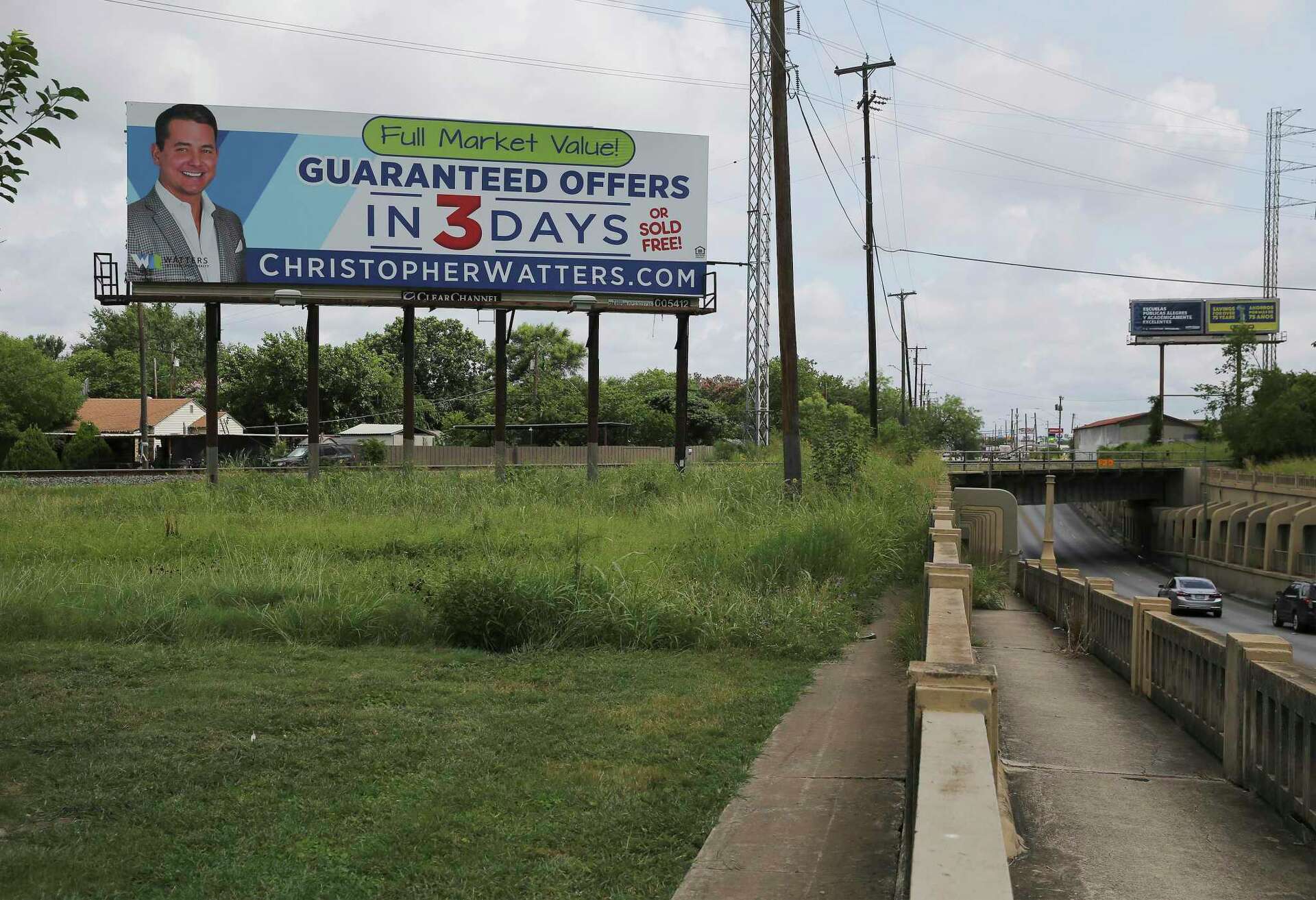 San Antonio’s iconic old ButterKrust billboard still cooks up memories ...