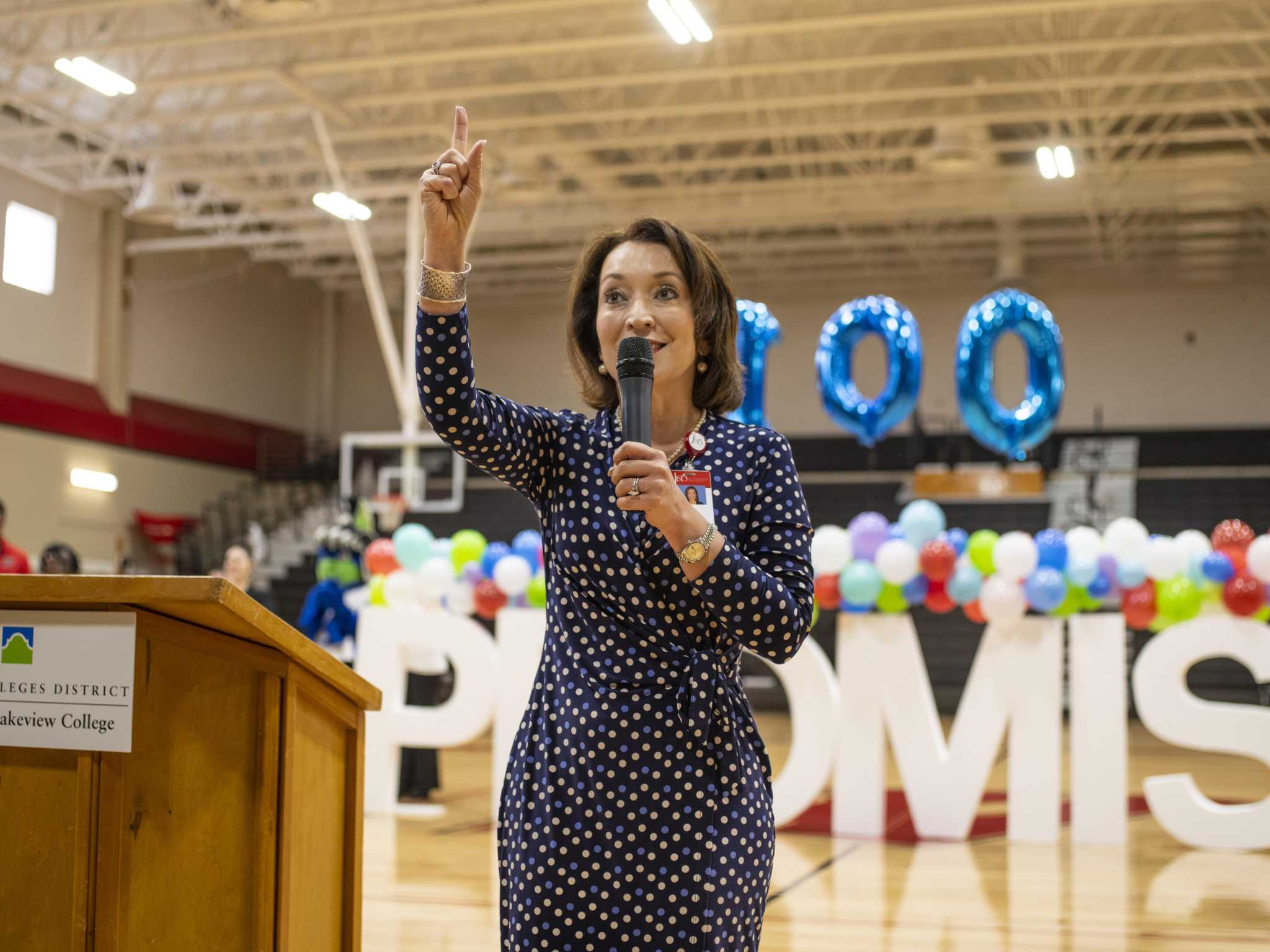 Jeanette Ball, the Judson ISD leader, is named region’s top superintendent
