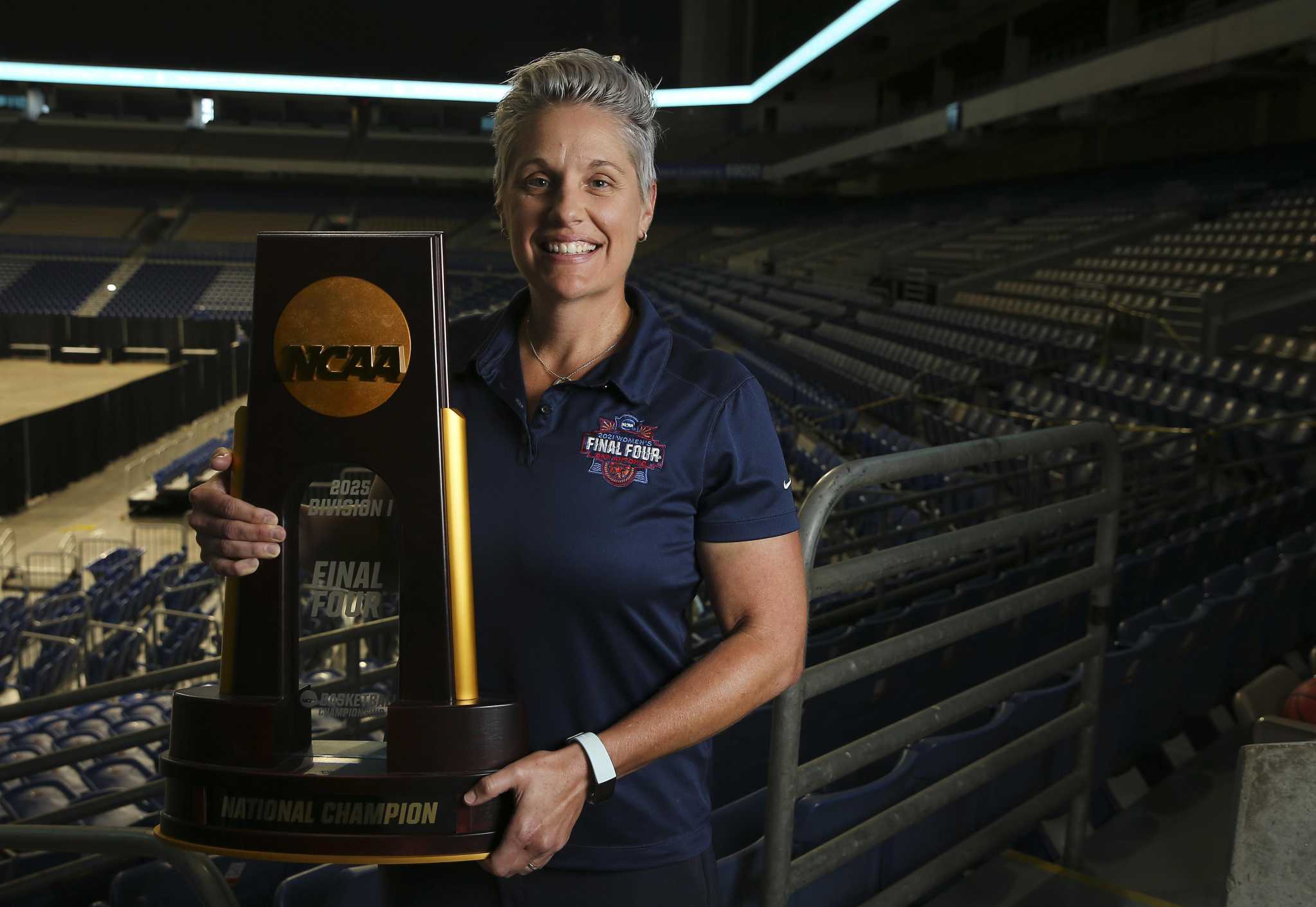 E-N Sportswoman of the Year: In backdrop of pandemic, Jenny Carnes ...