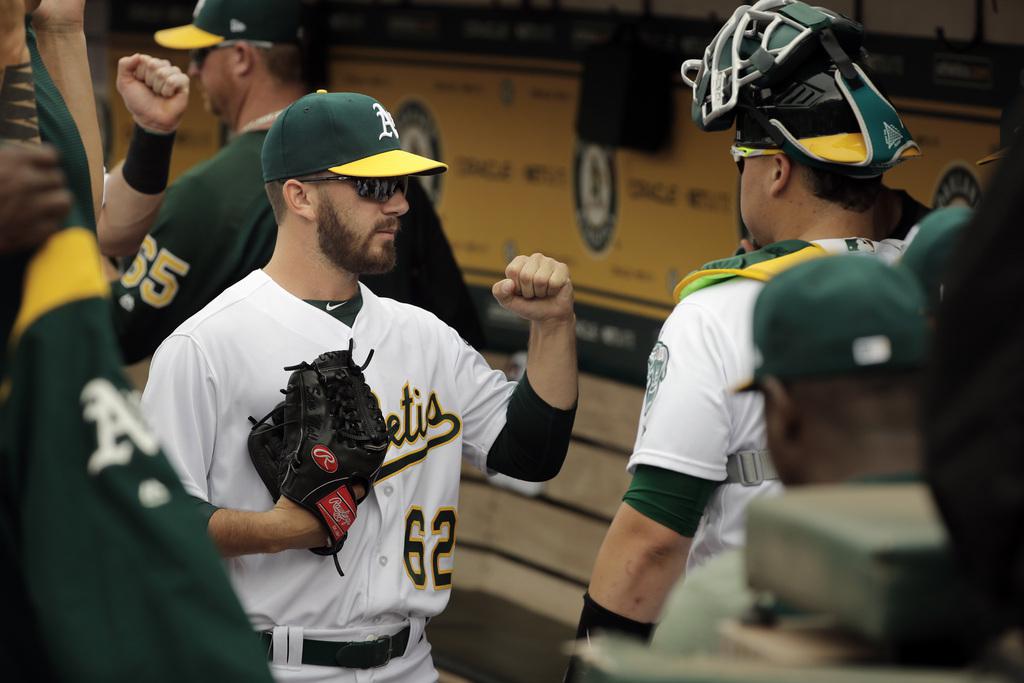 A’s acquire minor-league reliever Sam Moll from Diamondbacks