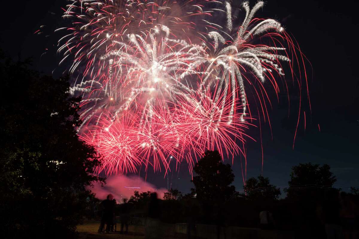 As Houston celebrates July 4, COVID-19 threat lingers for many unvaccinated