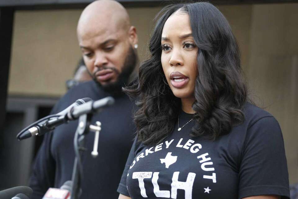 Houston's Turkey Leg Hut co-founder denies wife fired him