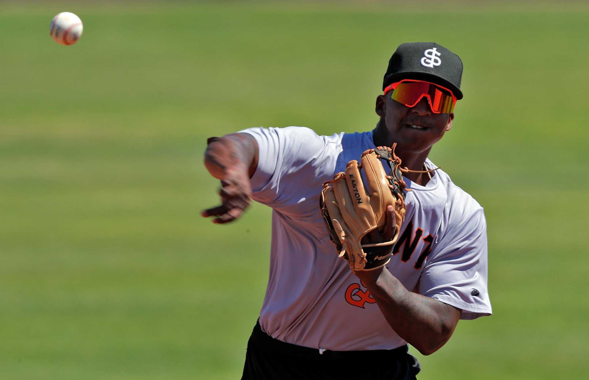 Giants prospect Luis Matos among those earning praise with training ...