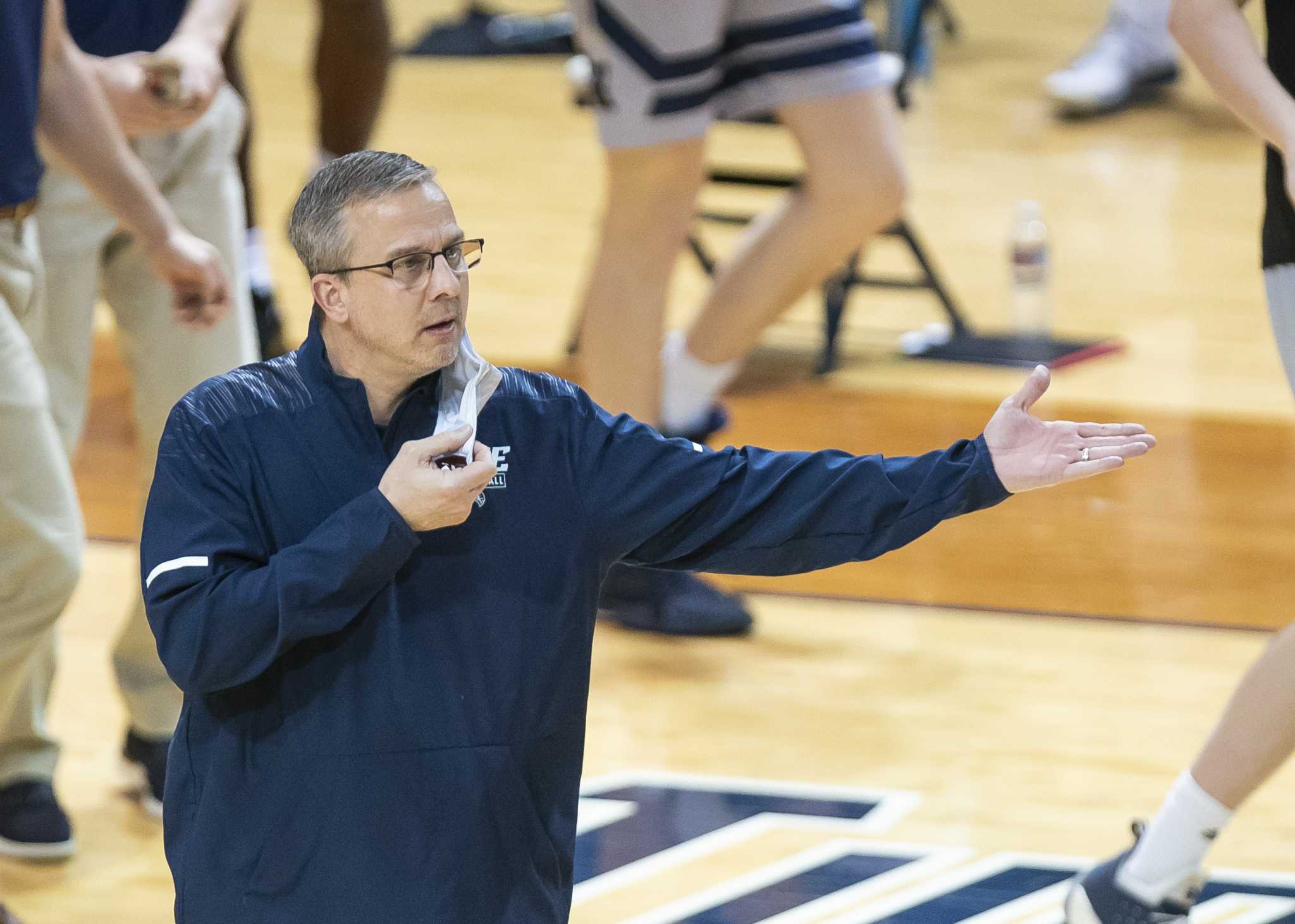 Rice basketball coach Scott Pera agrees to extension through 2024