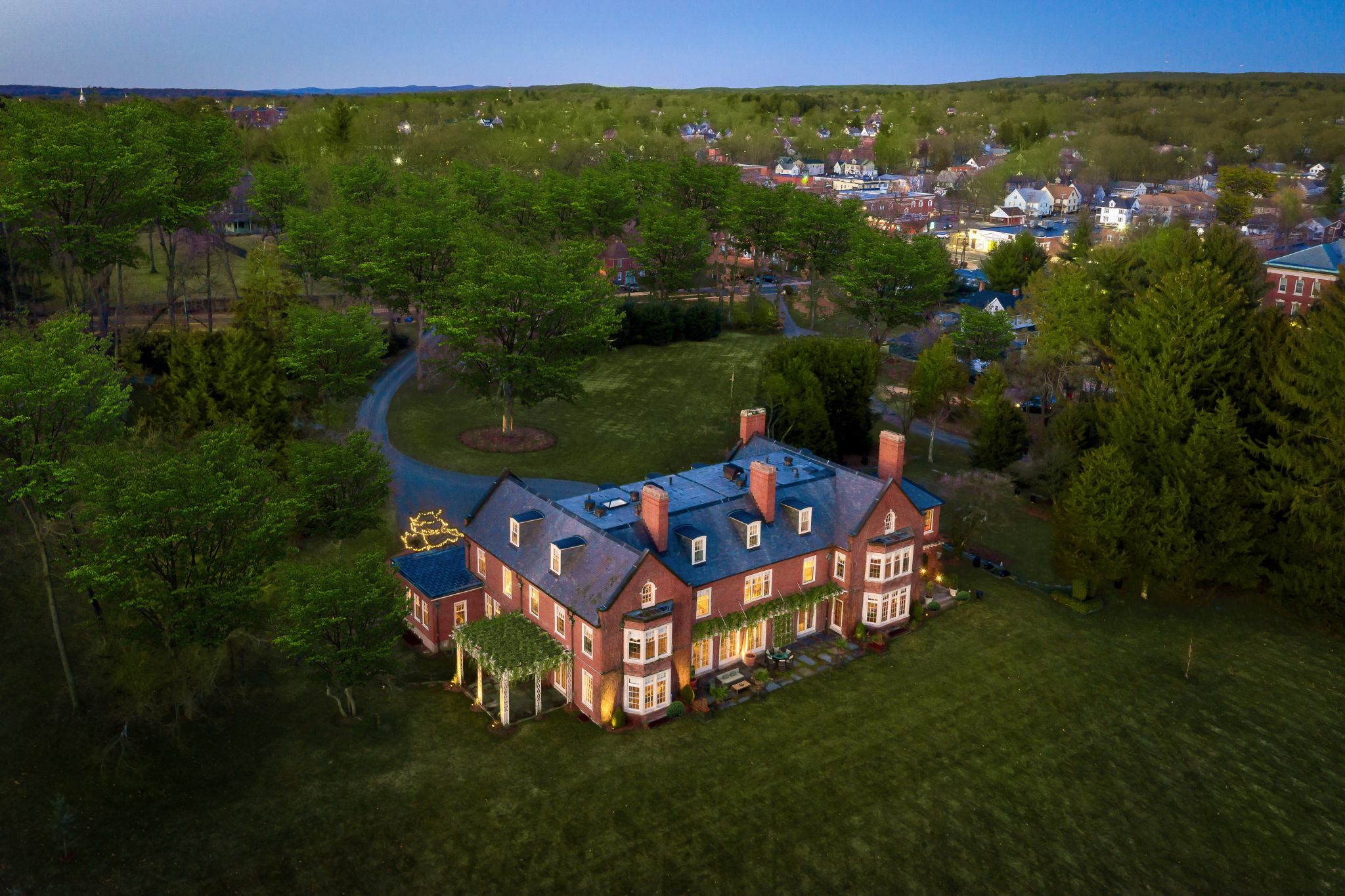 Preserved historic Connecticut estate of 1920s silk magnate on the ...