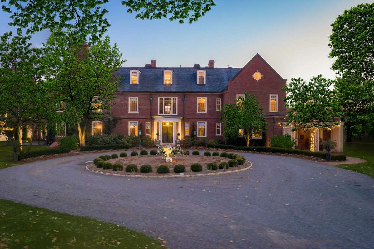 Preserved historic Connecticut estate of 1920s silk magnate on the ...