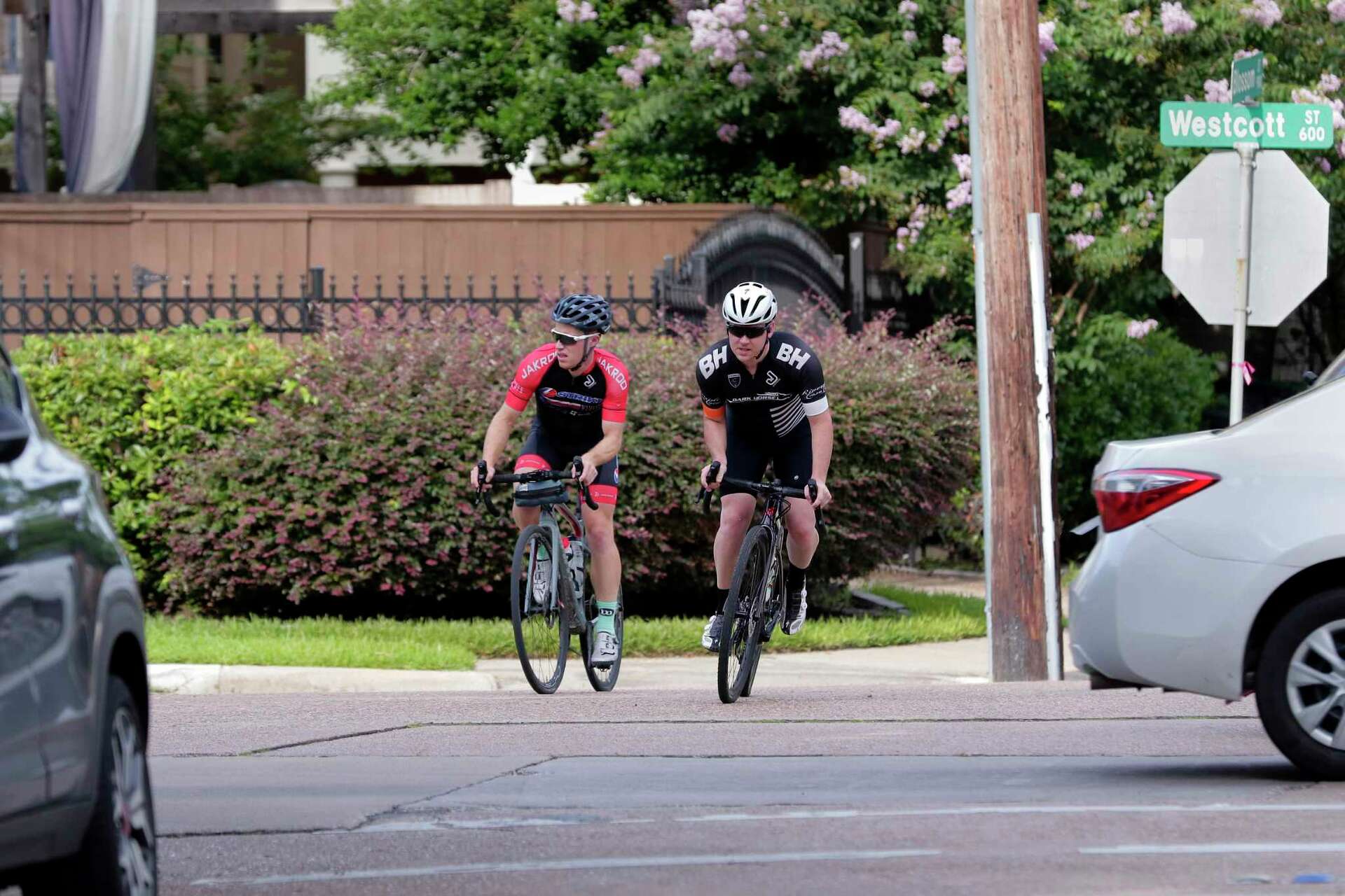 Houston Mayor Whitmire calls 'BS' on criticism over traffic light