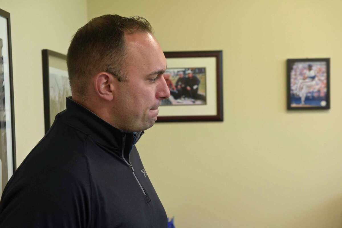 Danbury doctor completes groundbreaking back surgery, first in CT