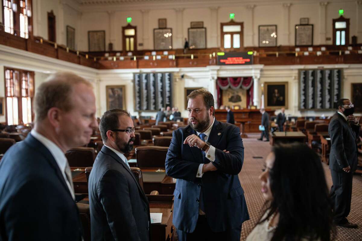 Texas lawmakers take first steps to restore Legislature’s funding after ...