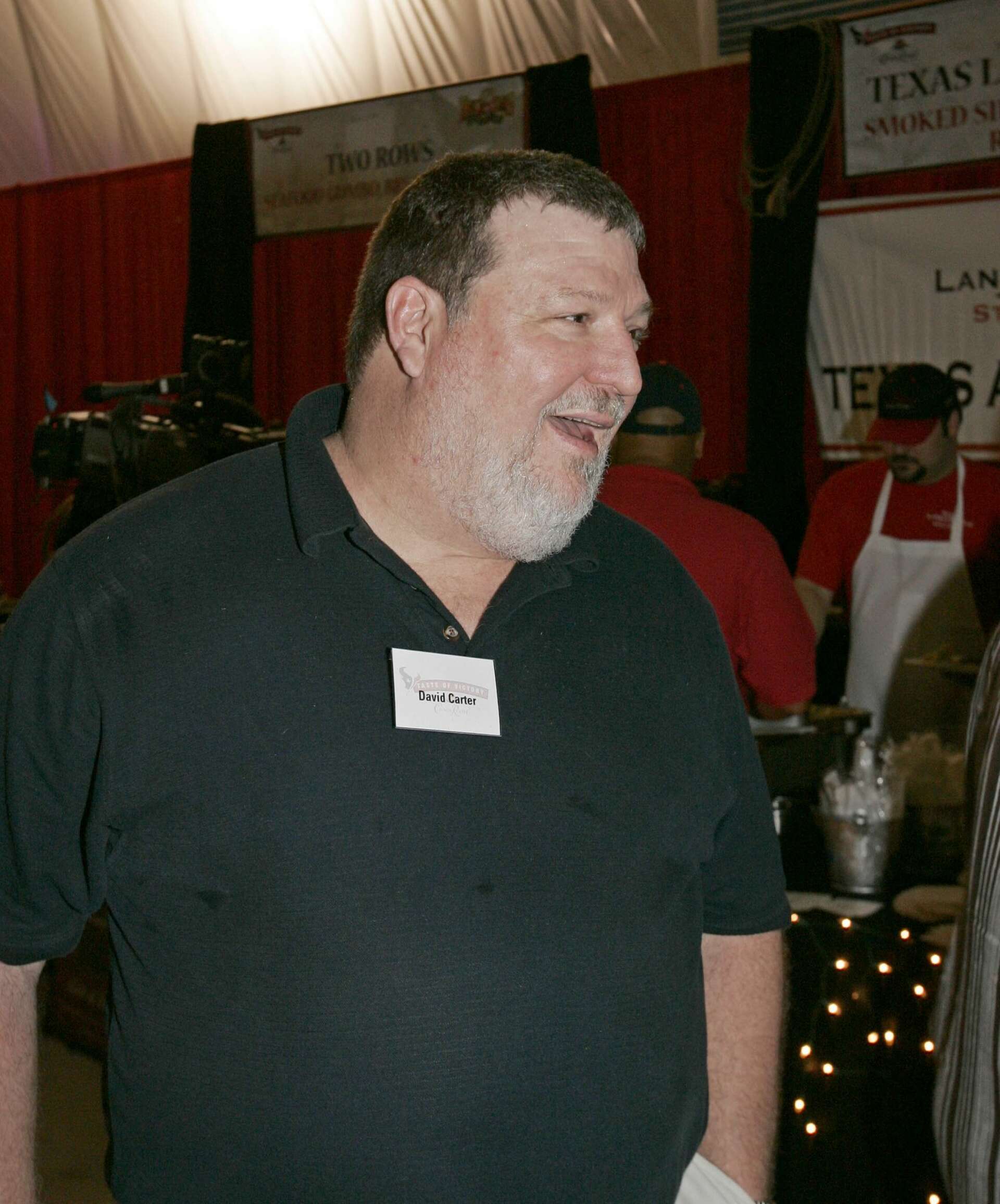 Former Oilers offensive lineman David Carter dies at 67