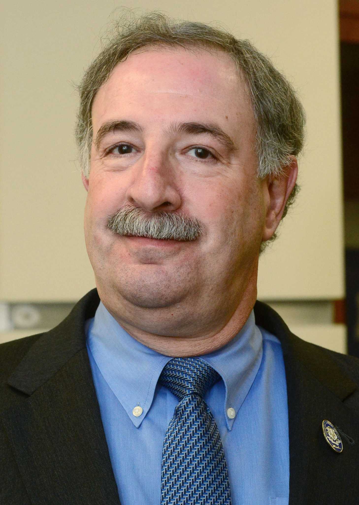 Lawsuit: Westport first selectman candidate lied about career, used ...