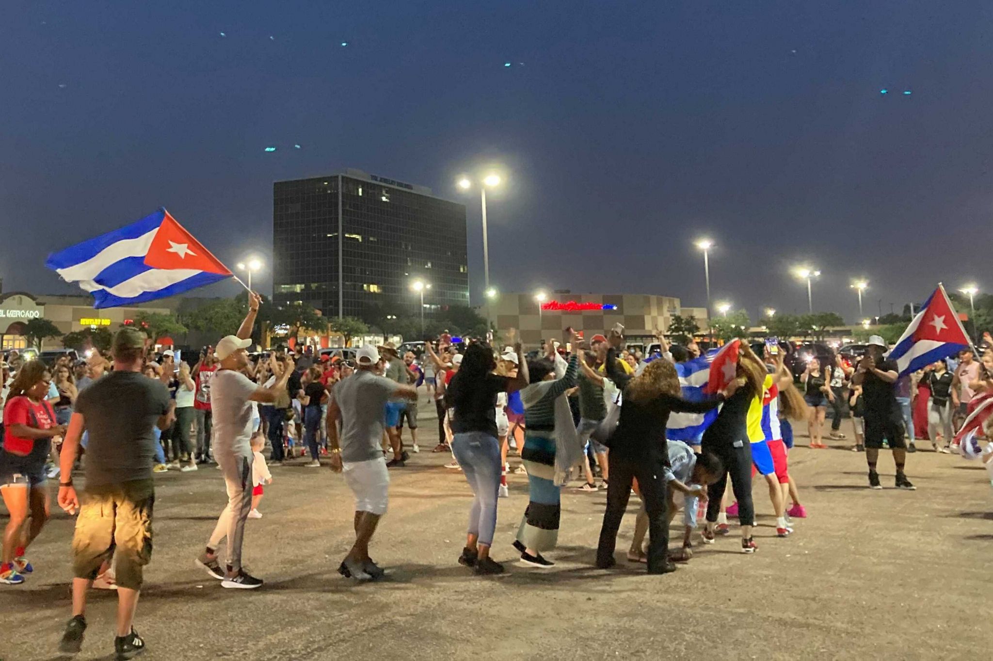 Demonstration a 'spontaneous explosion' of support from Houston's Cuban ...