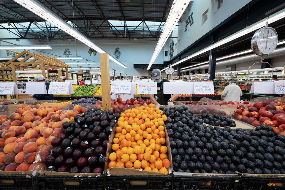 How Berkeley Bowl cashiers memorize literally everything in their ...