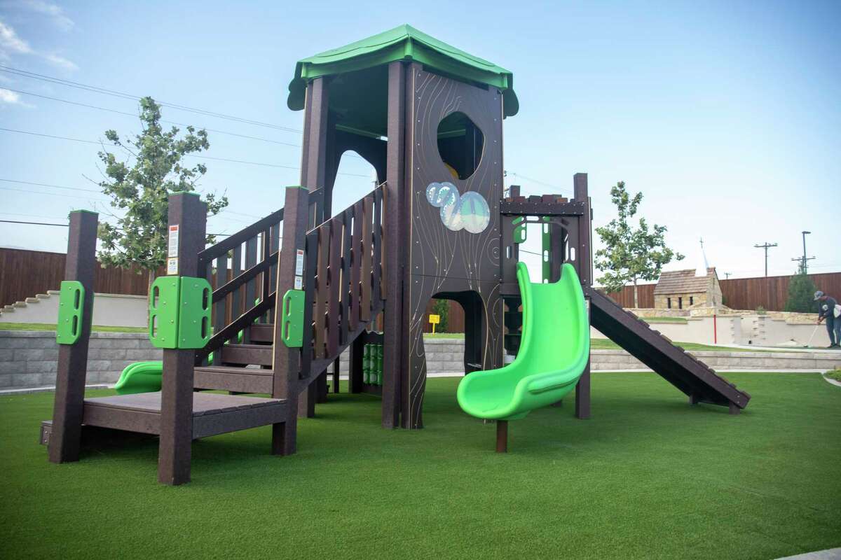 Your guide to Green Acres