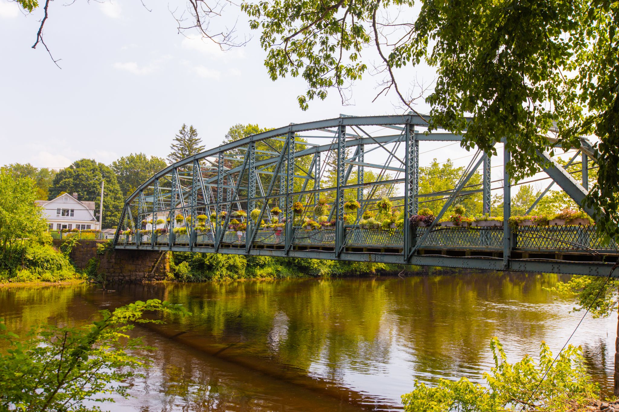 Lavender Pond and more spots for the perfect #cottagecore IG post in CT