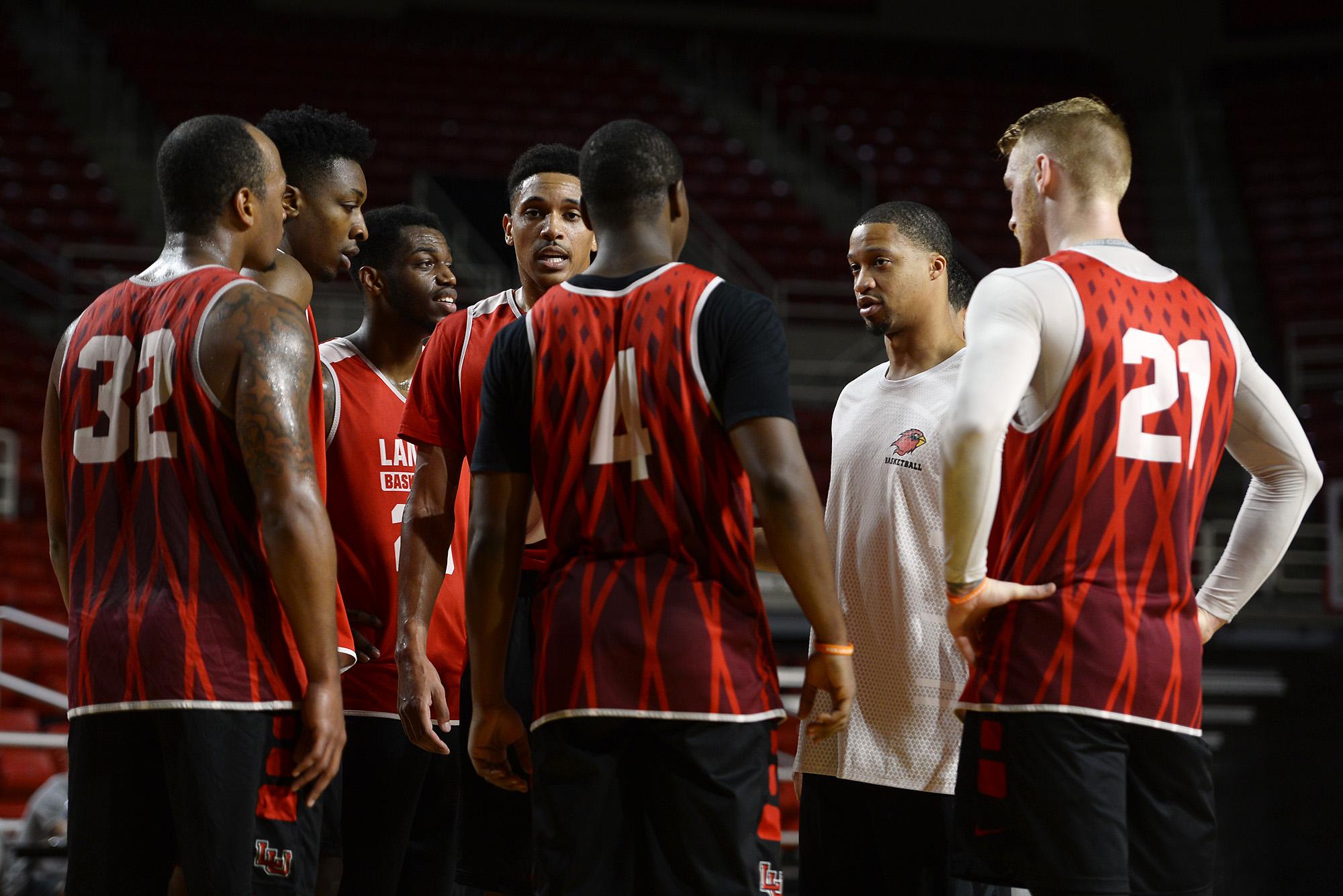 LU men’s basketball to host Stetson in rare non-conference home game