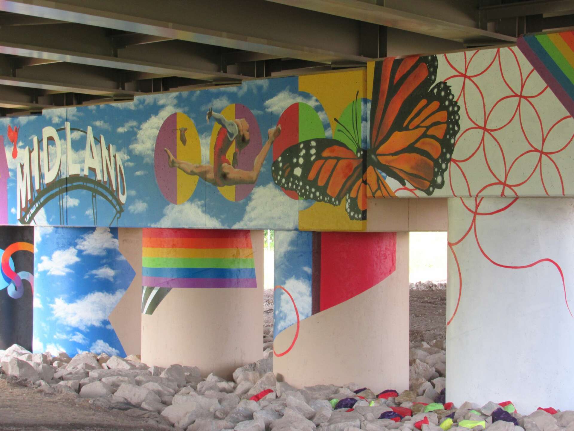 Native Midlander comes 'full circle' while working on local mural
