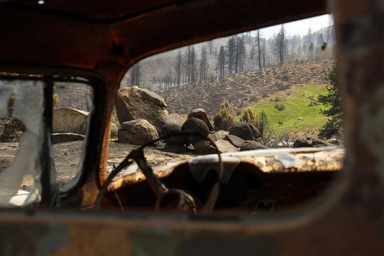 Threat of dry lightning deepens wildfire worries, as crews make slow ...