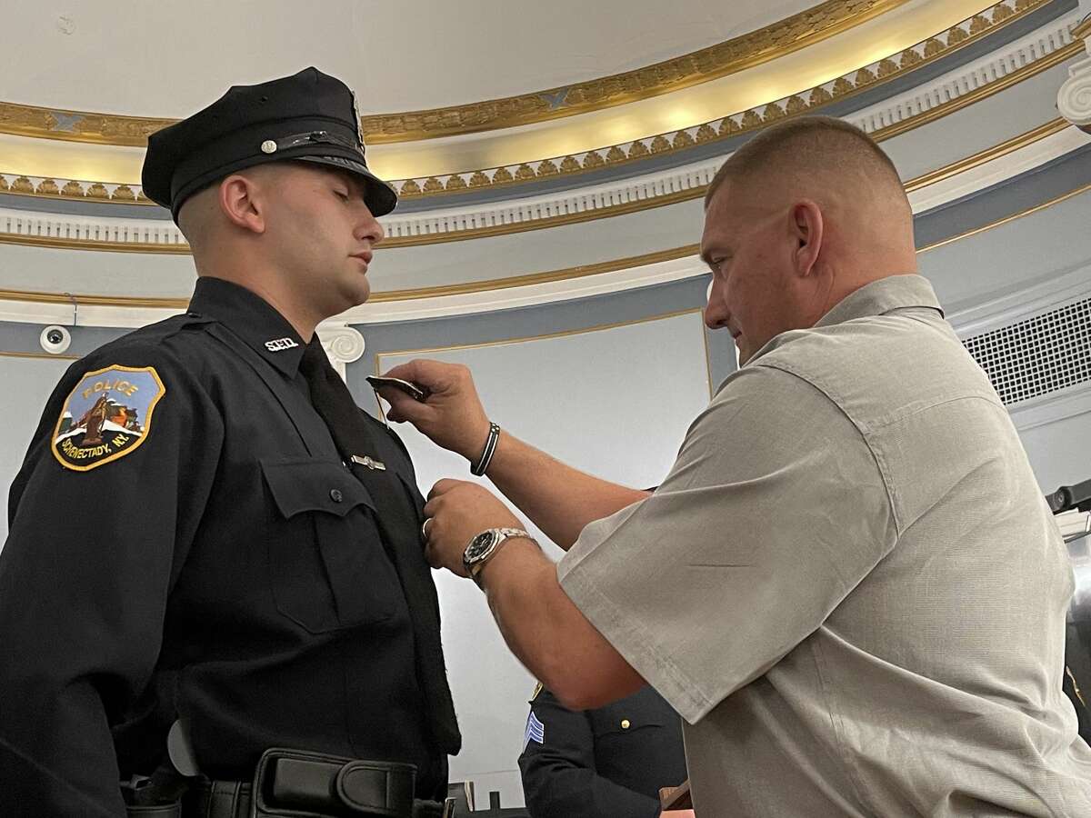 Rookie Schenectady cops first to be vetted by community panel