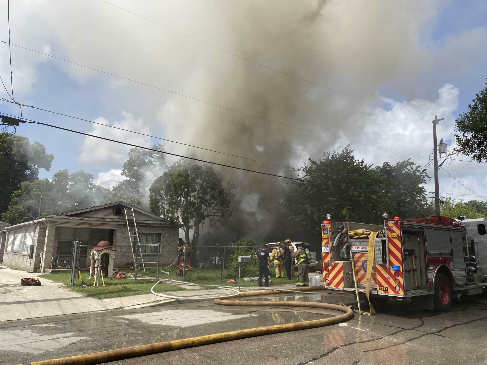 Family displaced, pets unaccounted for in West Side fire