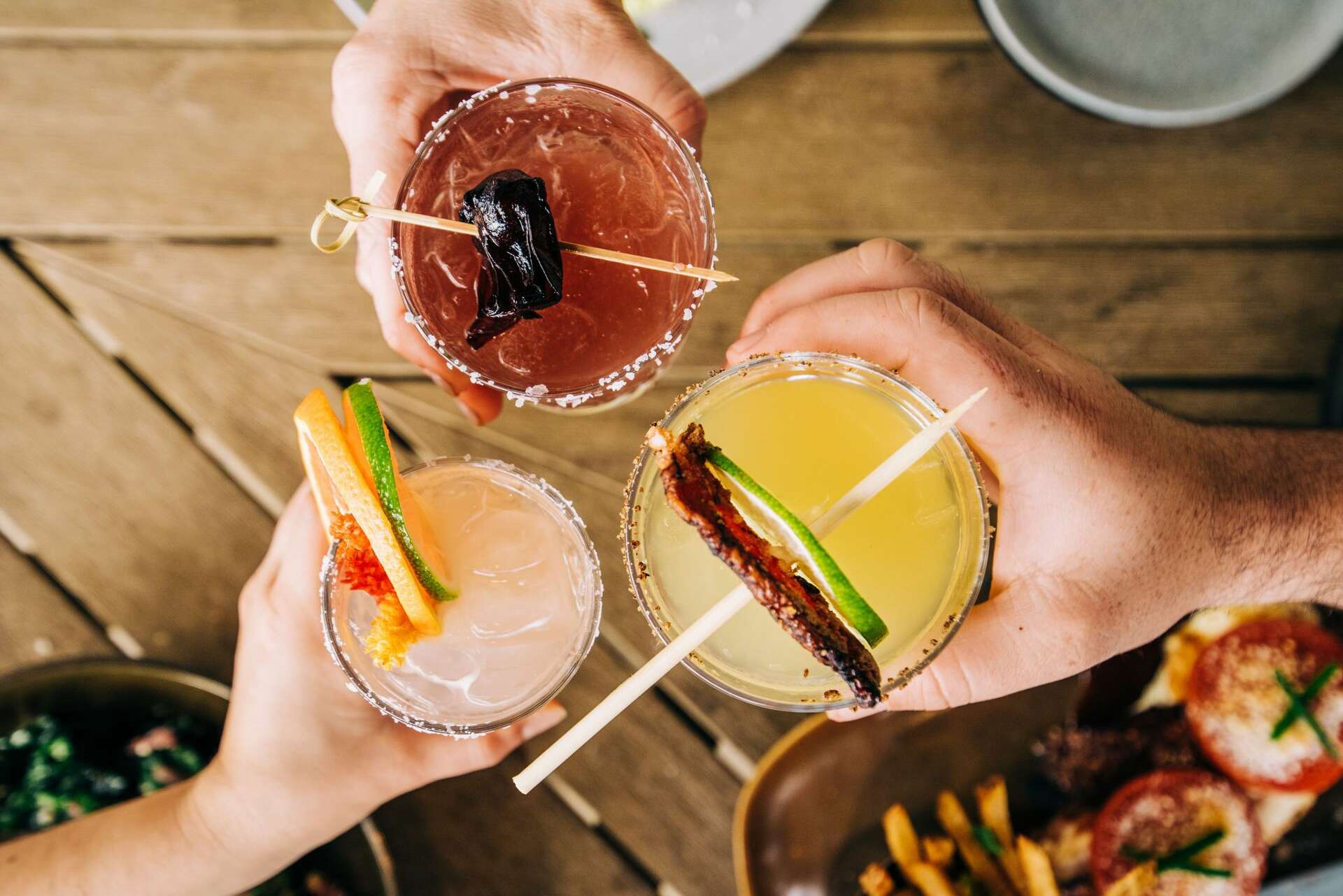 Kevin Fowler sings praises of new Hill Country restaurant