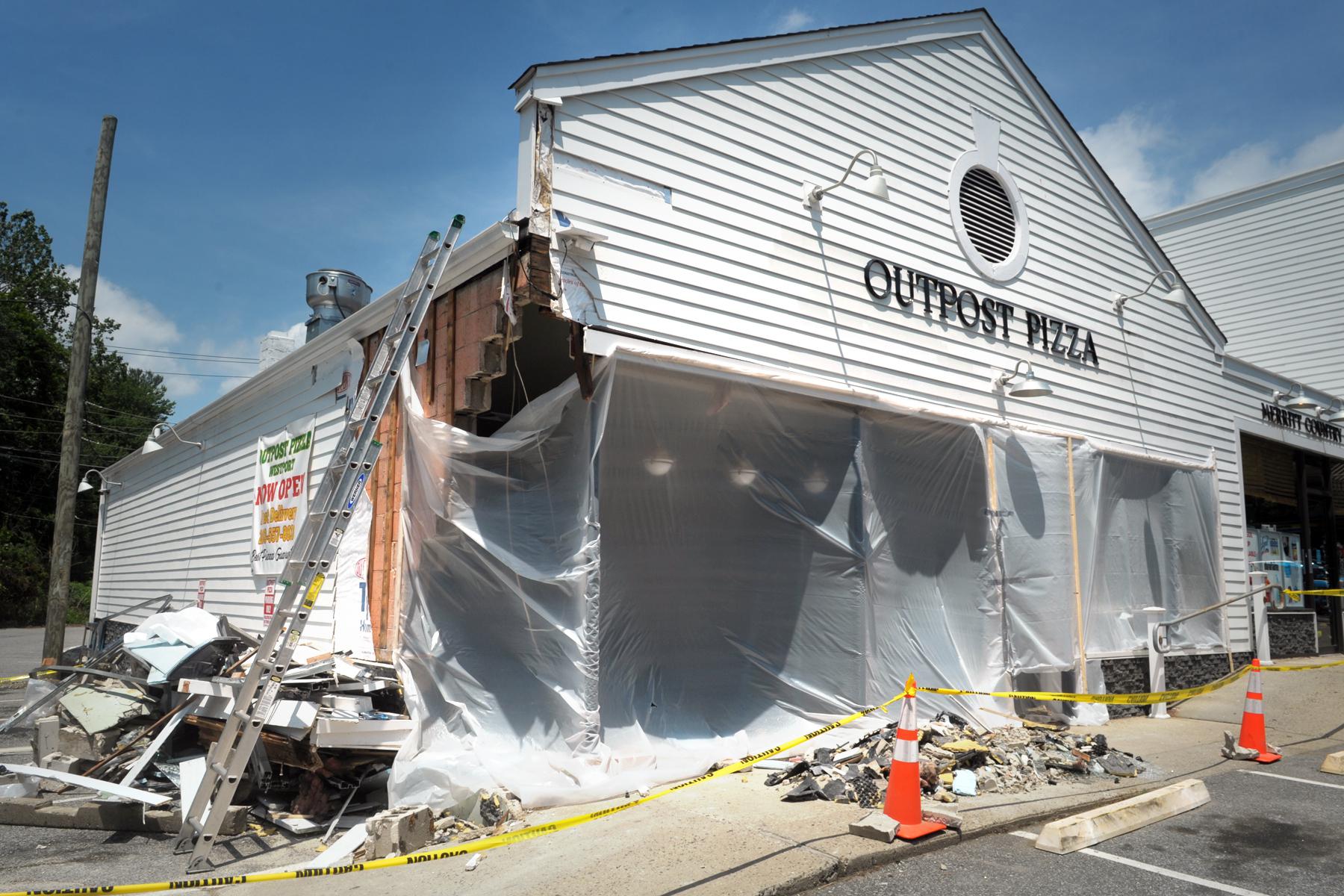 Shelton man arrested in crash at Westport pizza restaurant