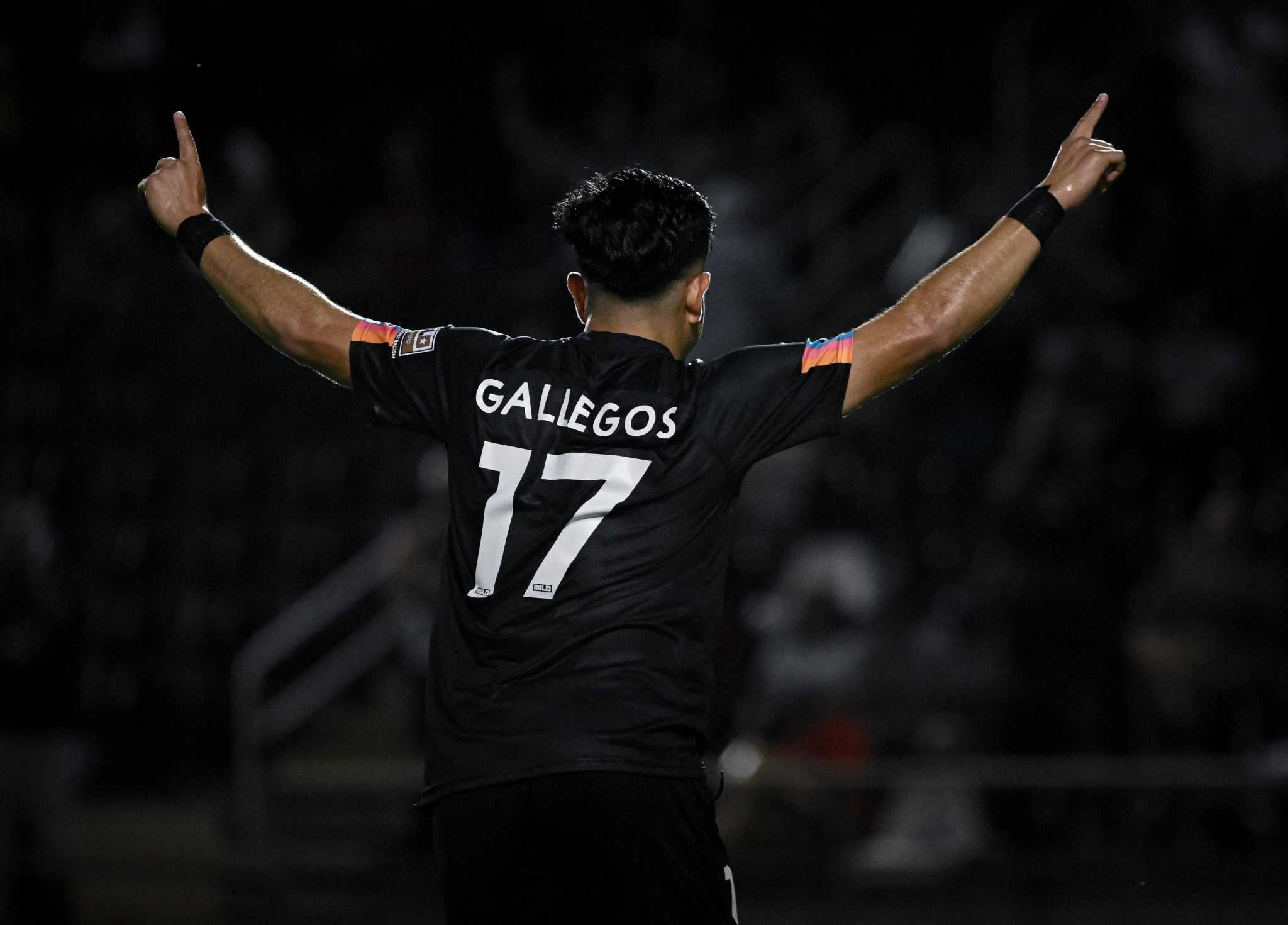 Jose Gallegos gets goal, two assists as San Antonio FC cruises past New ...
