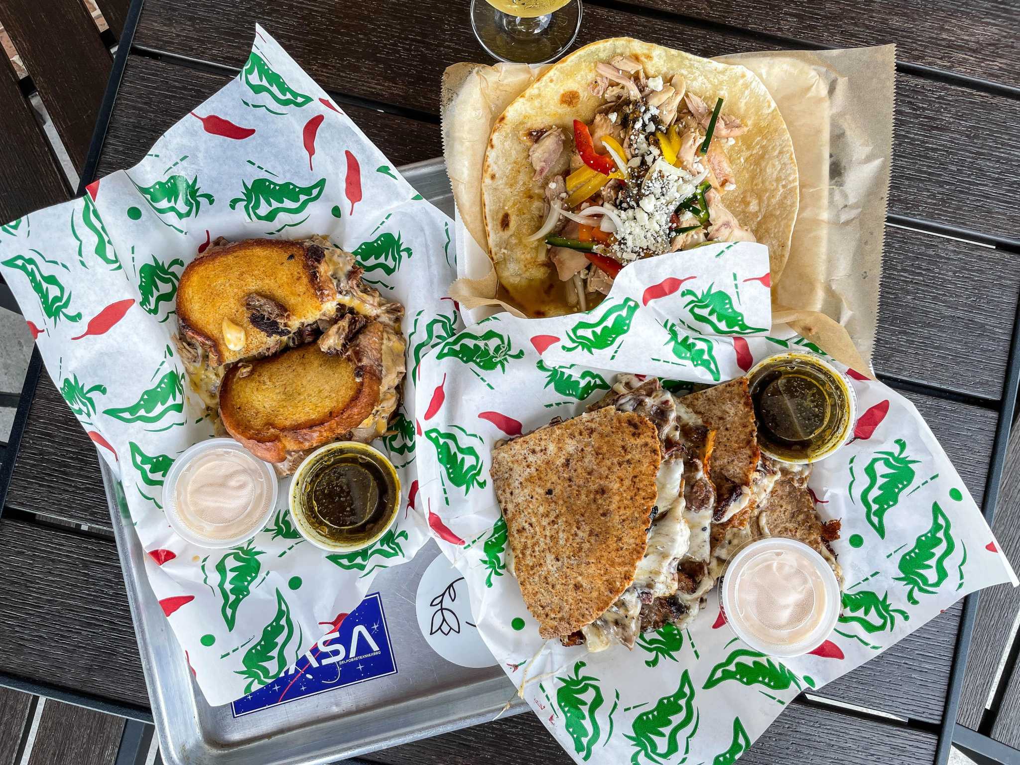 El Pobre trailer serves Tex-Mex barbecue comfort food